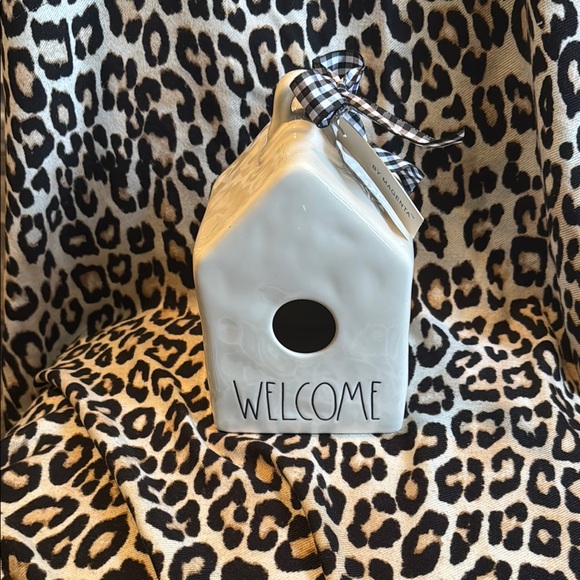 Rae Dunn | Accents | Rae Dunn By Magenta White Ceramic Welcome ...